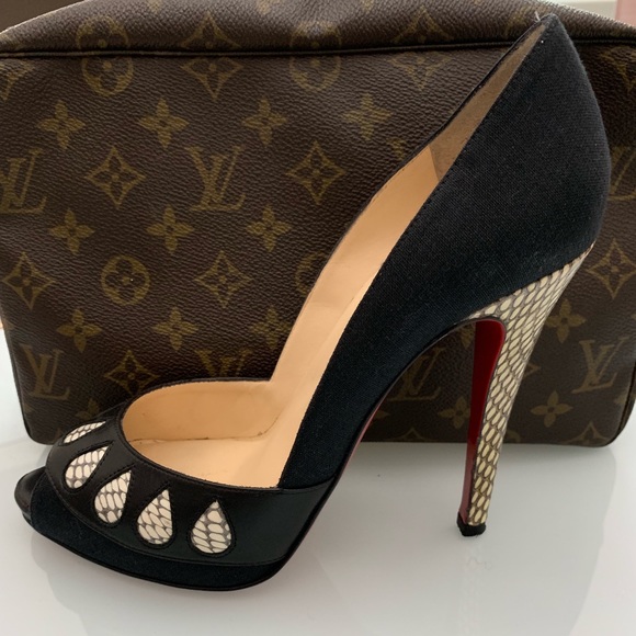 Christian Louboutin | Shoes | Christian Louboutin Gotcha Peep Toe Pumps ...